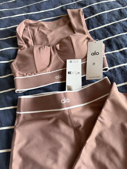 Alo Yoga set NOVO