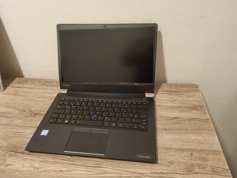 toshiba portege X30 i5 7500U