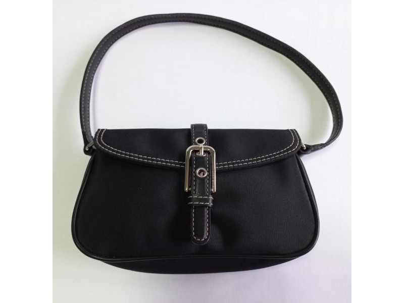 *NINE WEST* PRELEPA TORBA 20x12cm