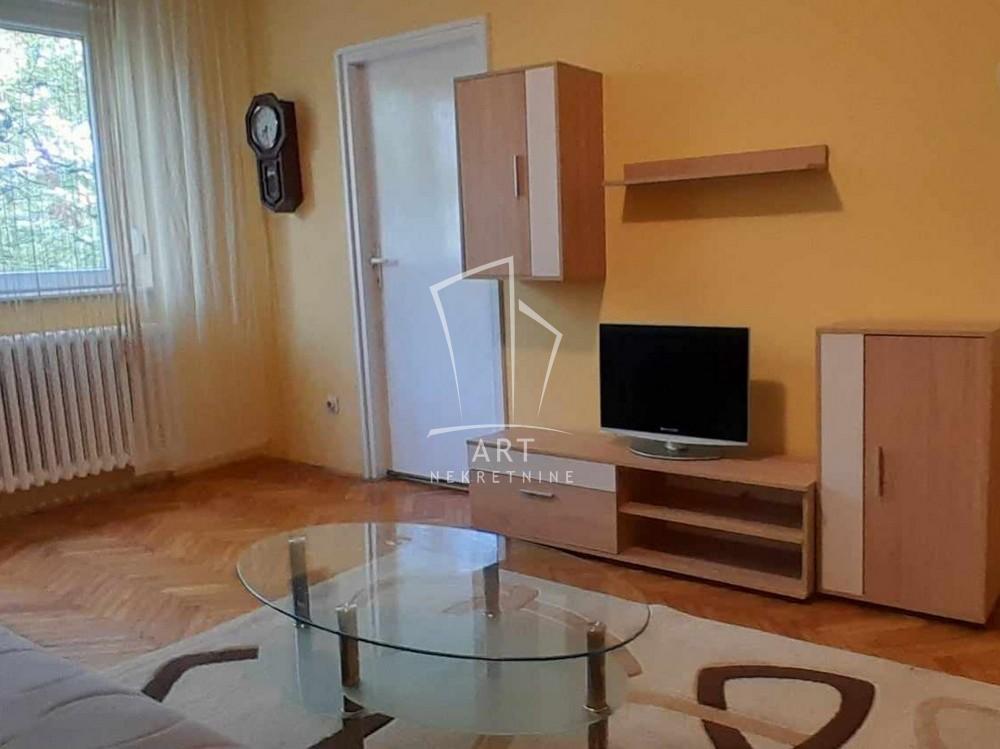 Komforan i svetao, na odličnoj lokaciji ID#14451
450 €