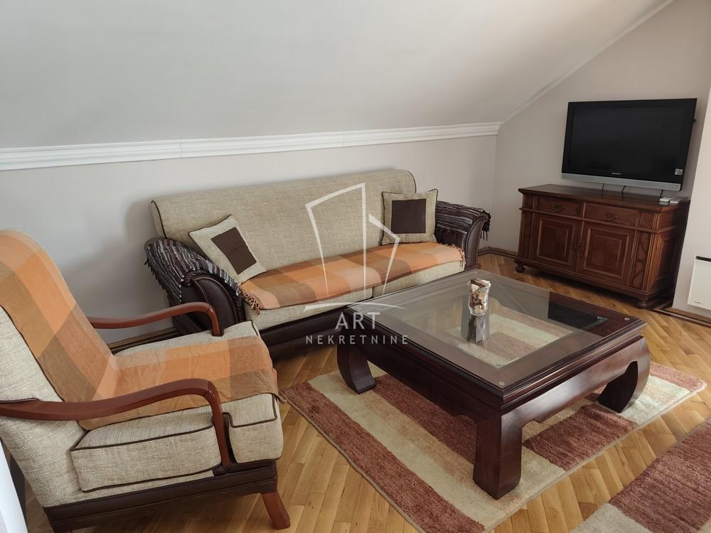Višnjica, 3.0 sa pogledom na Dunav ID#14466
500 €