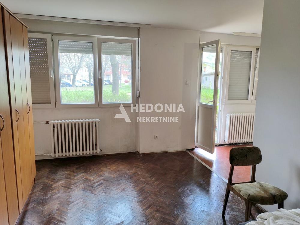 Borča, Banijska, 1.0, odmah useljiv ID#10433
85.000 €