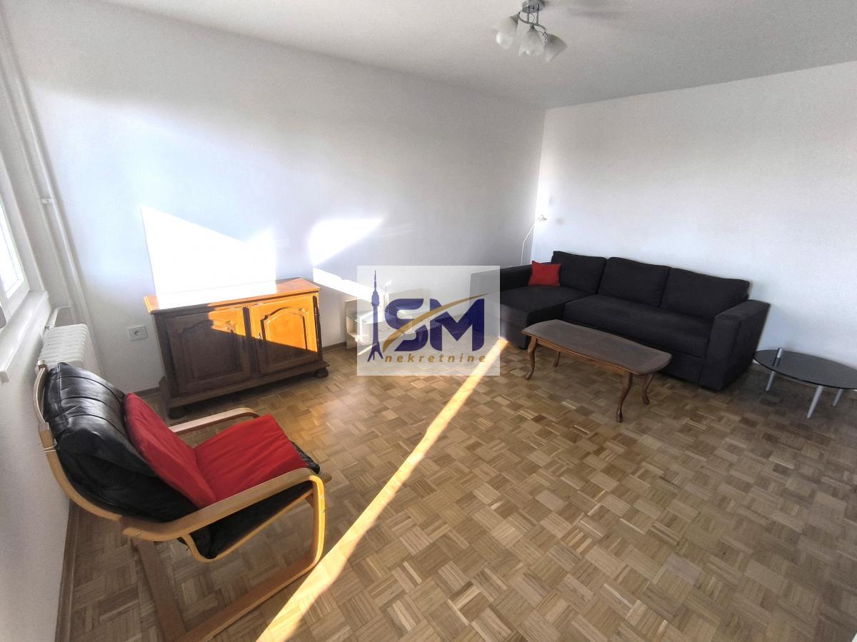 Čukarička padina, stan 50m2, kompletno renoviran, namešten