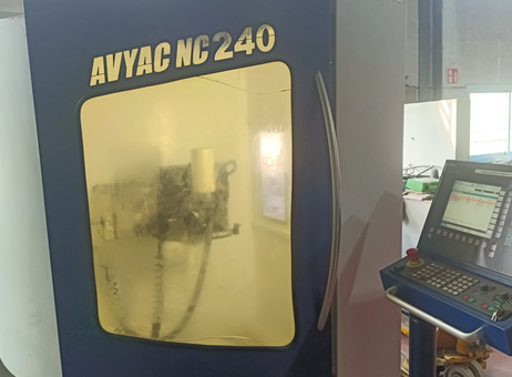 Brusilica AVYAC NC240
