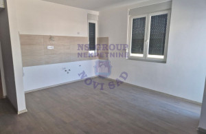 Prodajem Stan-Apartman, Petrovaradin, Novi Sad Okolica