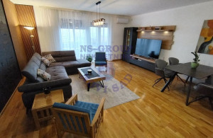 Prodajem Stan-Apartman, Petrovaradin, Novi Sad Okolica