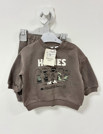 Snizeno na 1400! H&M trenerka za bebe Snoopy