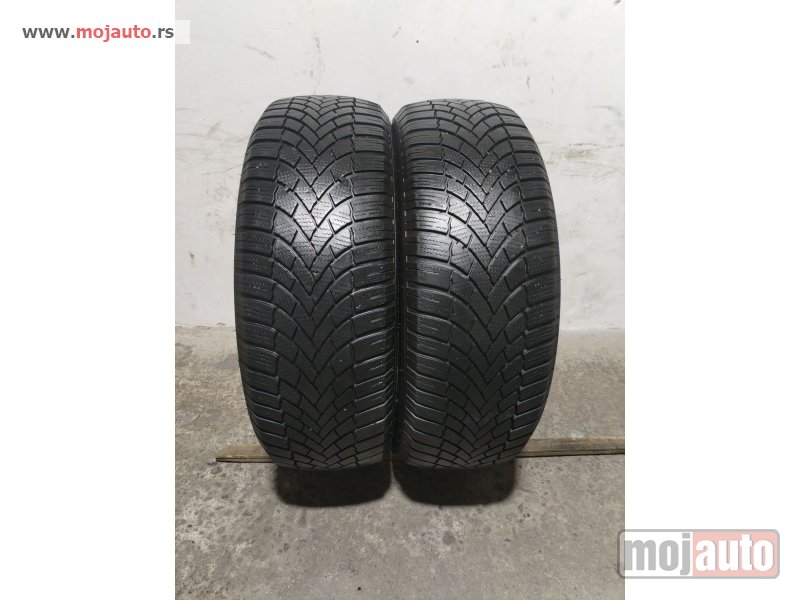 3592. Gume BRIDGESTONE 17-ice, ZIMSKE 215/60, Šara 5,5 mm, DOT 1722