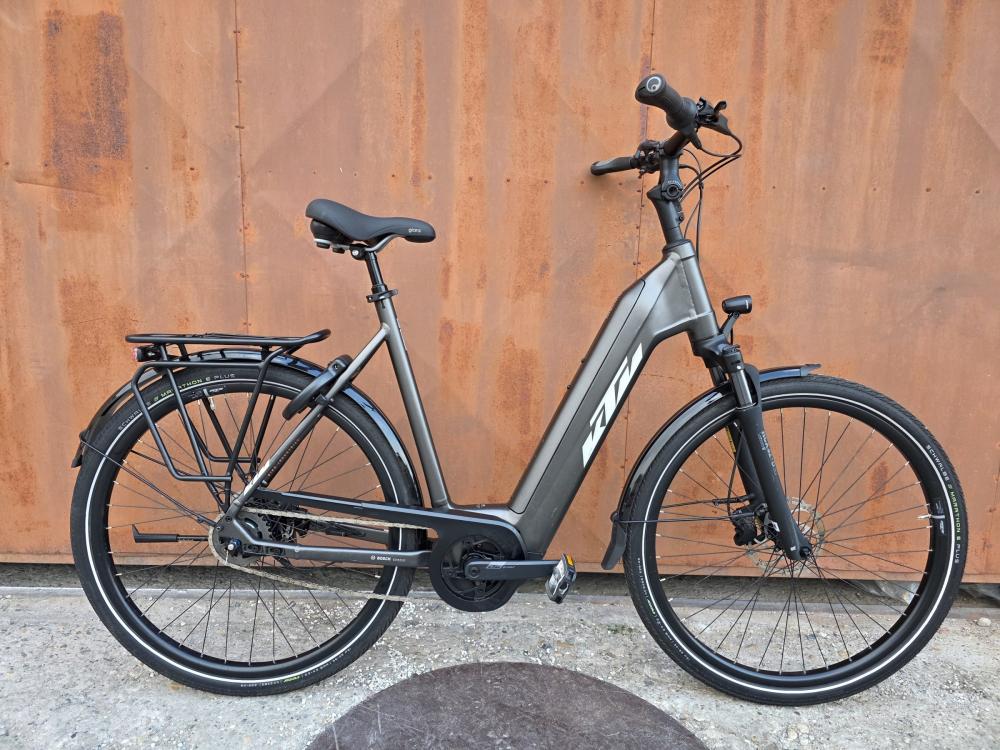 KTM MACINA CITY 610 XL, KOMPLETAN