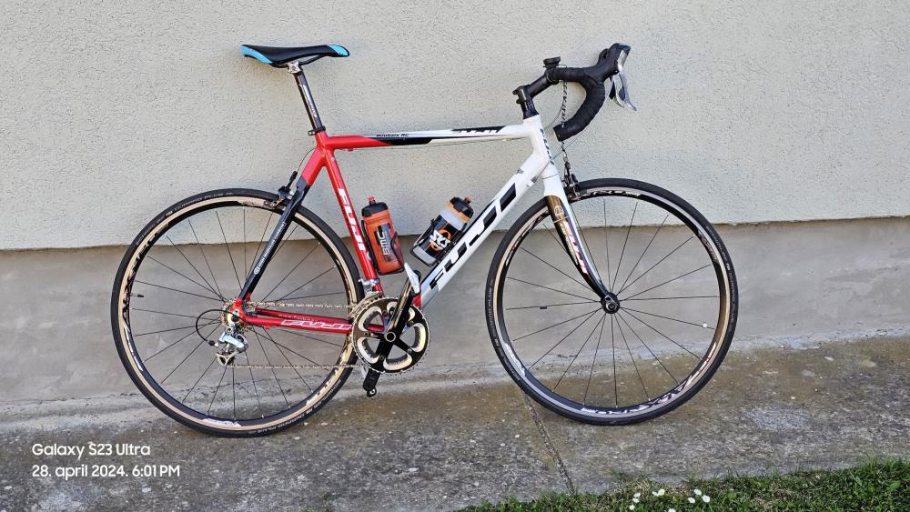 Fuji Roubaix RC drumski bicikl 58