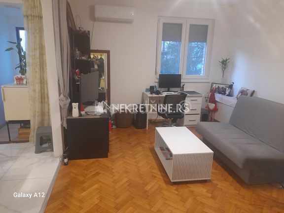 Galenika 2.0 45m2 Vpr/2 lođa 6m2, renoviran, uknj.