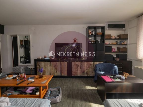 Beograd, Palilula, Karaburma - Vojvode Micka Krstića, odličan četvorosoban stan