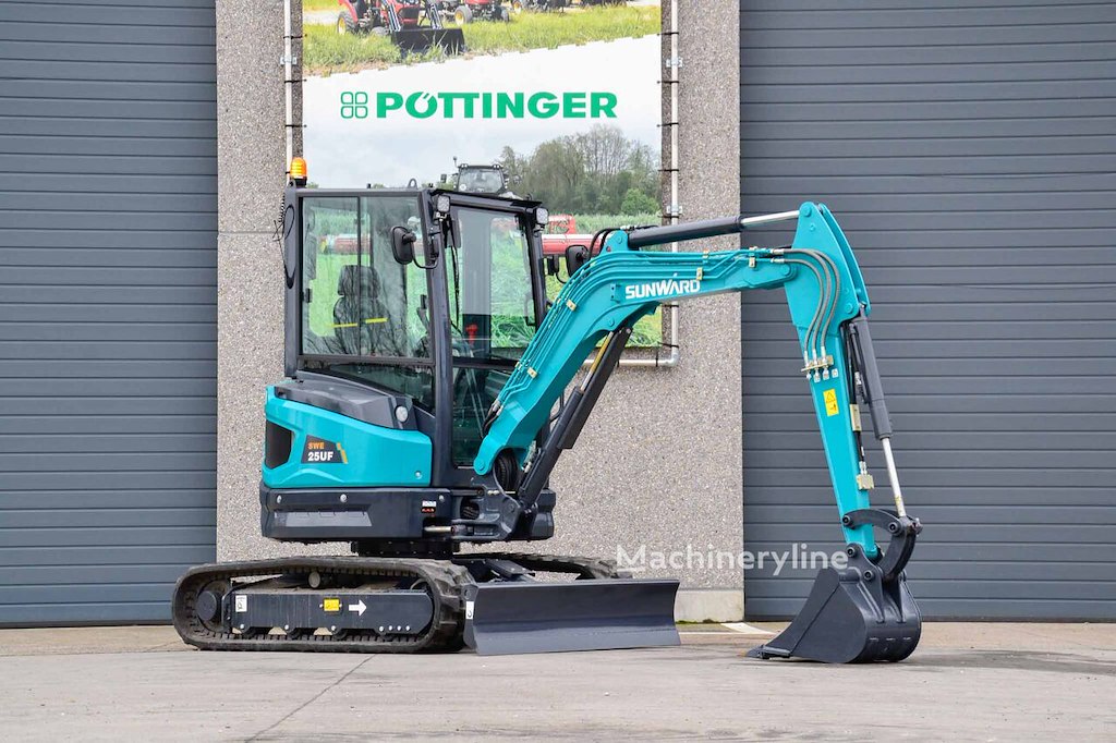 Novi Sunward SWE 25UF mini bager