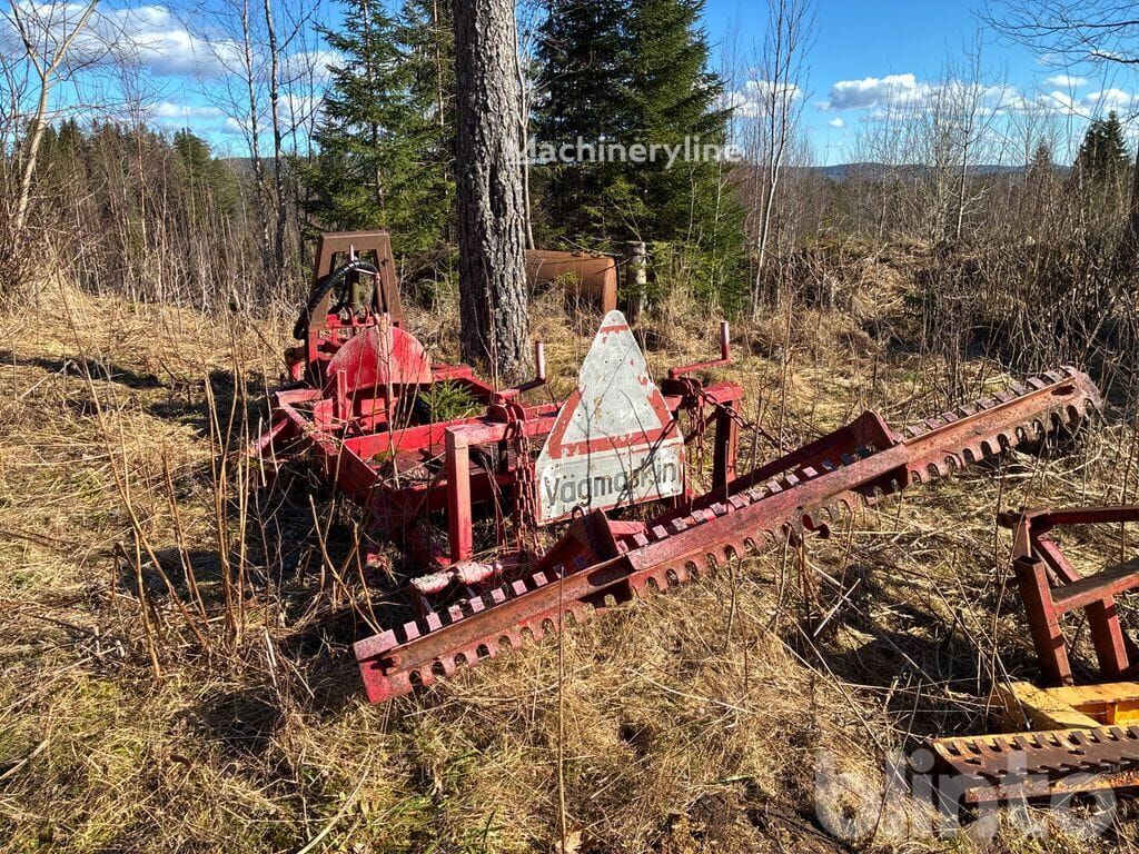 Prodaje se teleskopski bager na aukciji