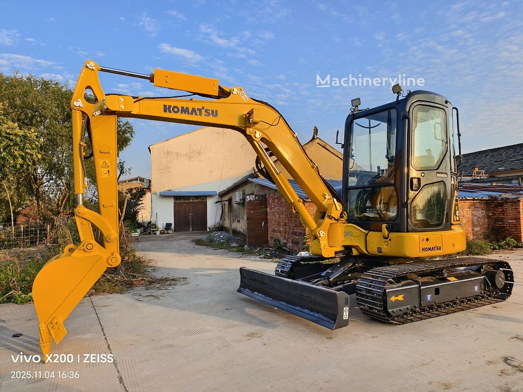 Komatsu PC40MR-3 mini bager