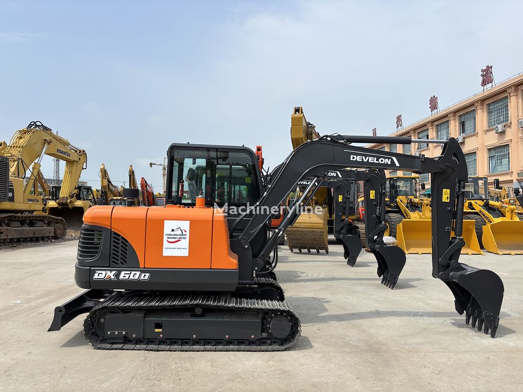 Novi Doosan DX60 mini bager
