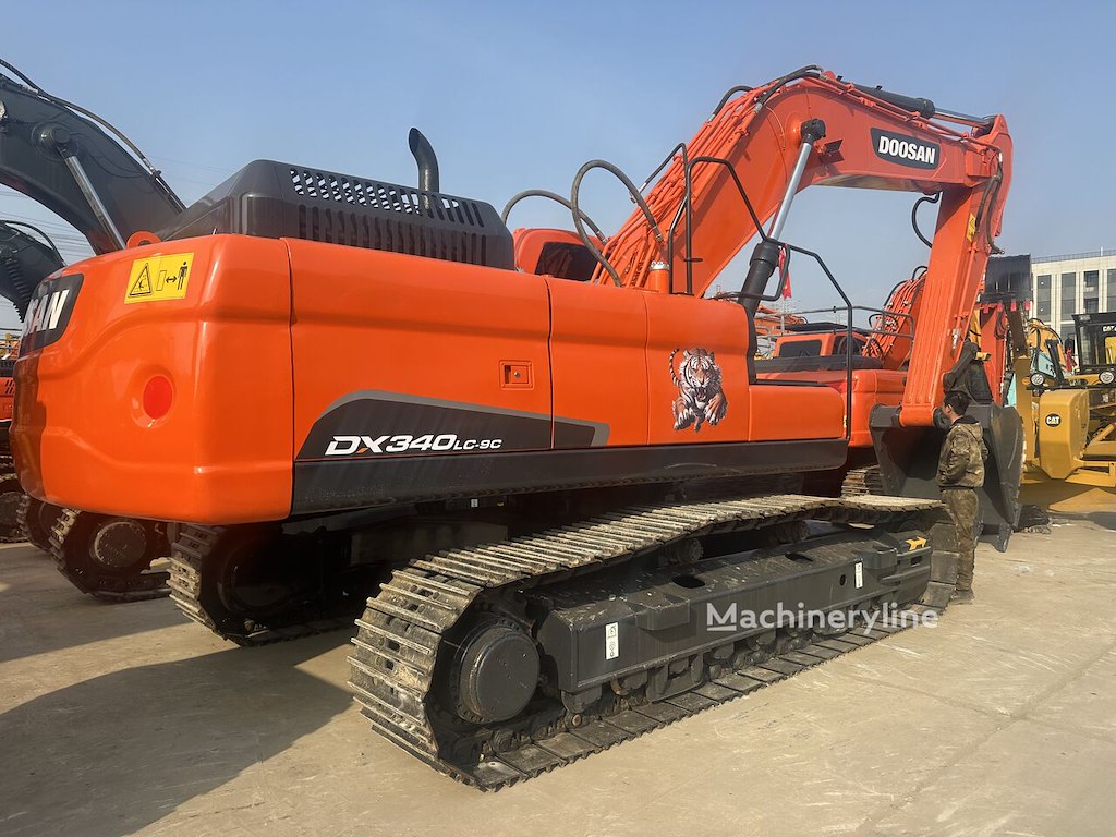 Doosan DX340LC-9C bager guseničar
