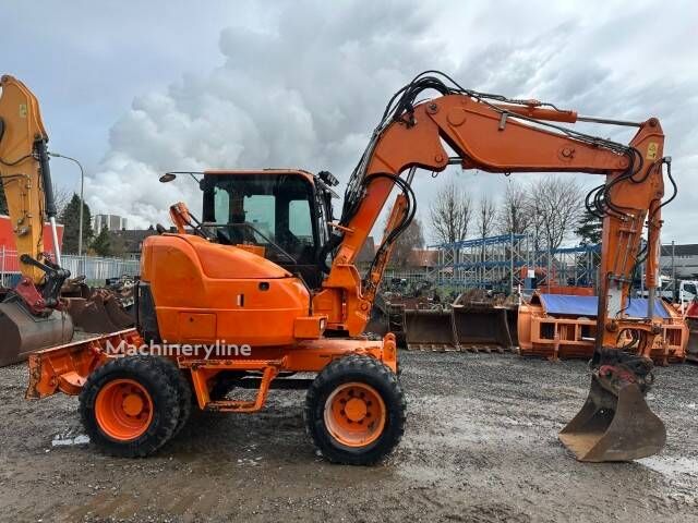 Komatsu PW 98 MR-8 Mobilbagger 38.000 EUR bager točkaš