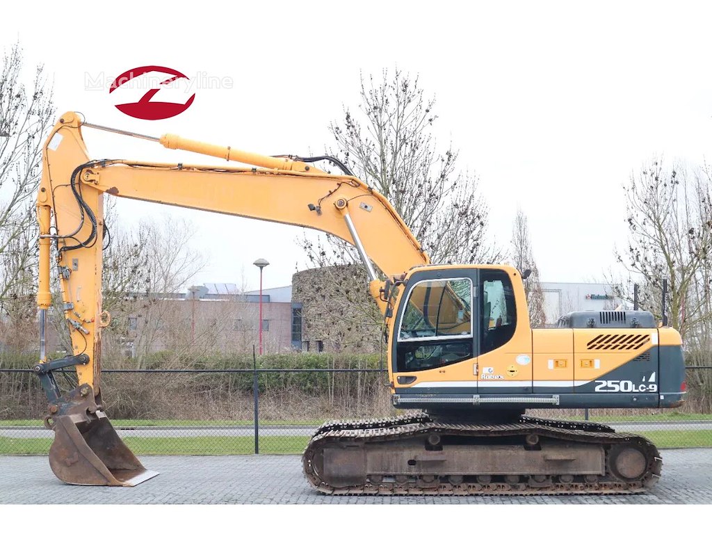 Hyundai ROBEX 250 LC-9 | BUCKET | QUICK COUPLER bager guseničar