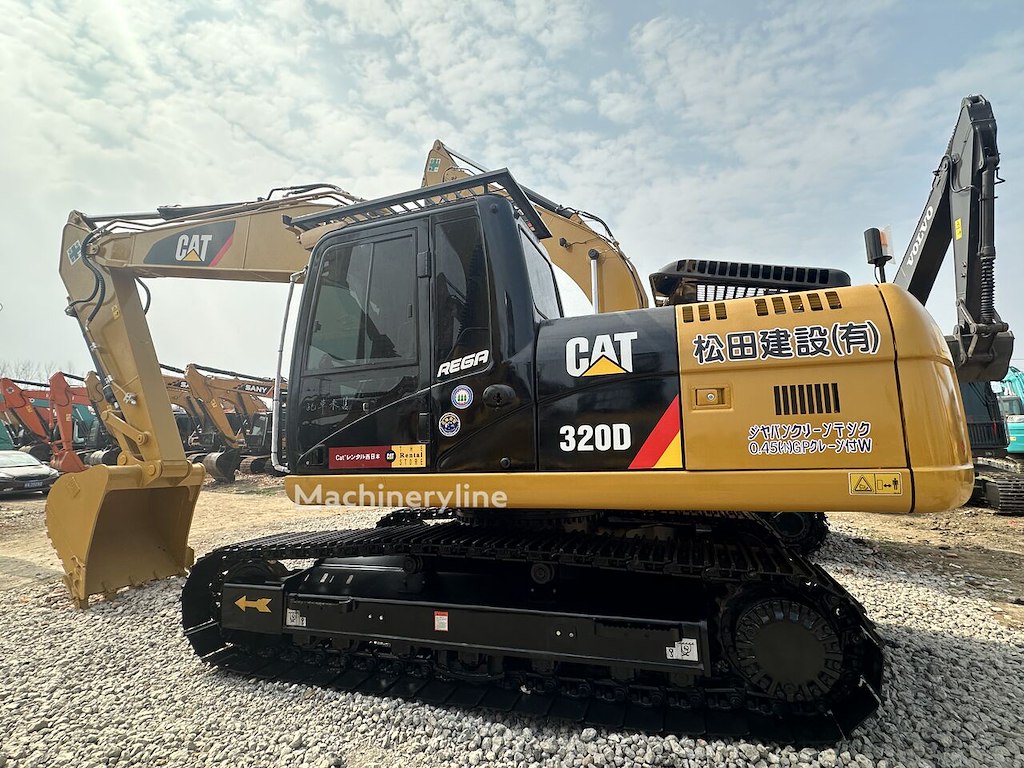 Caterpillar 320D bager guseničar
