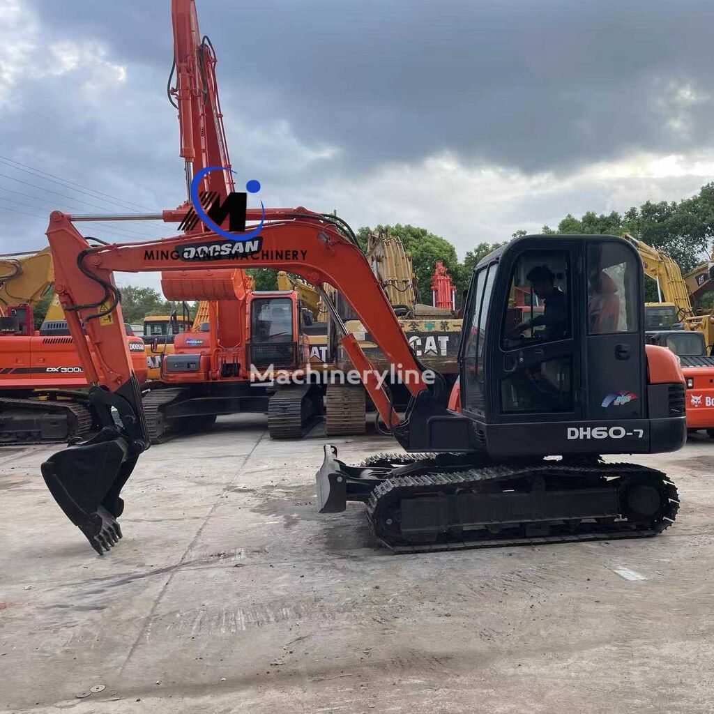 Doosan DH60-7 mini bager