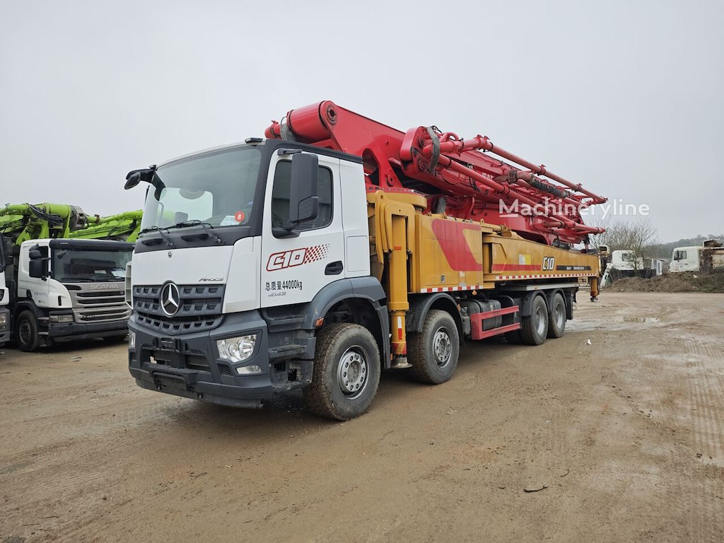 Sany 62m na šasiji Mercedes-Benz C10 pumpa za beton