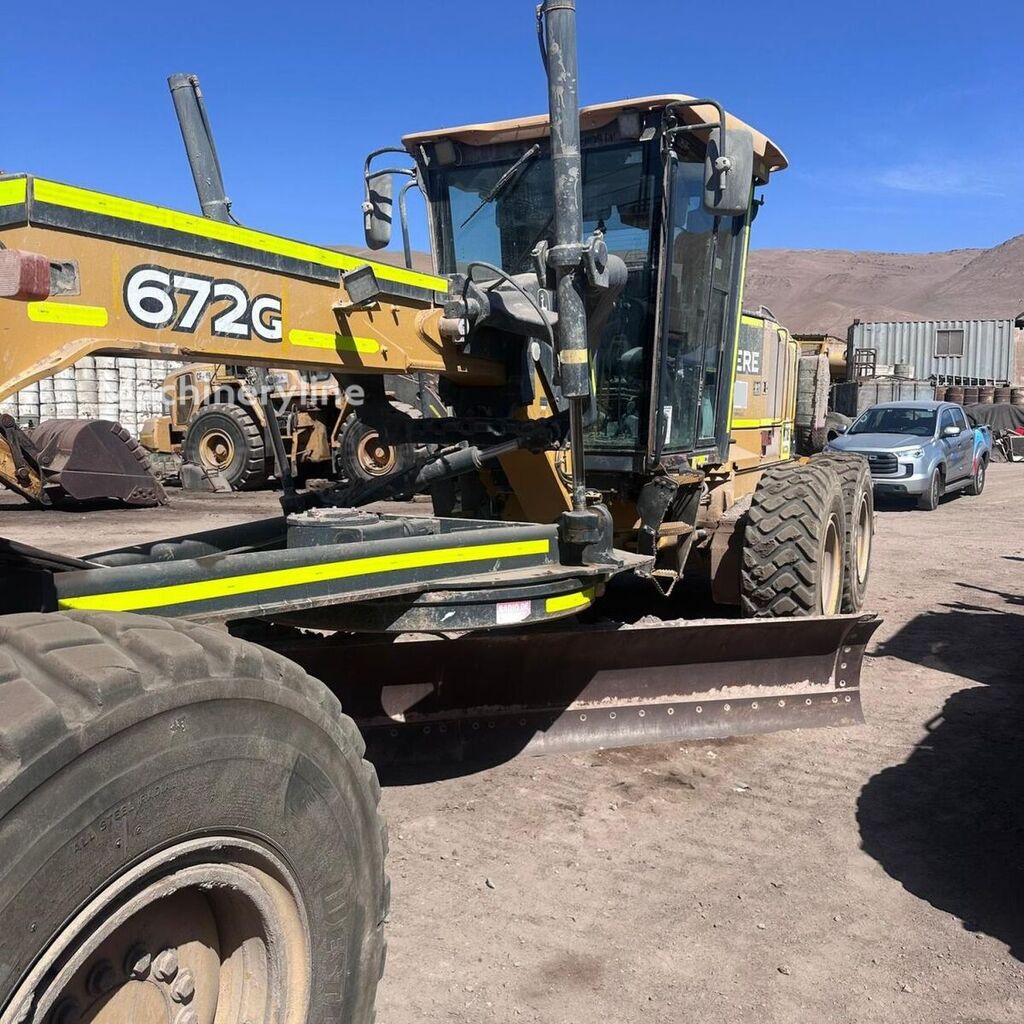 John Deere 672G grejder