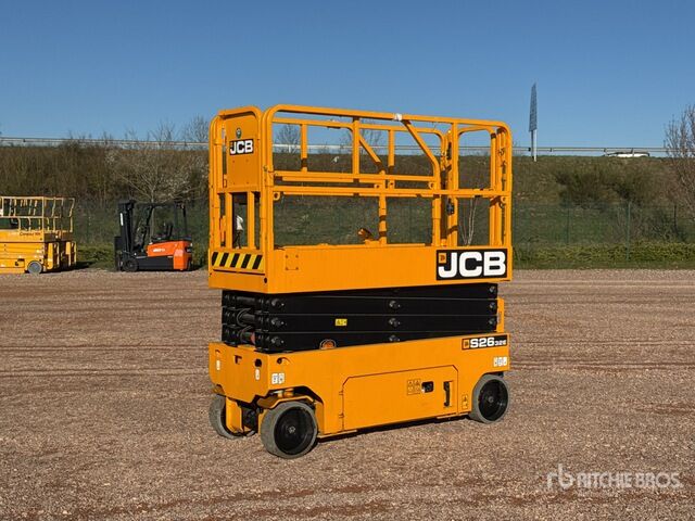 Prodaje se JCB S2632 E makazastu platformu na aukciji