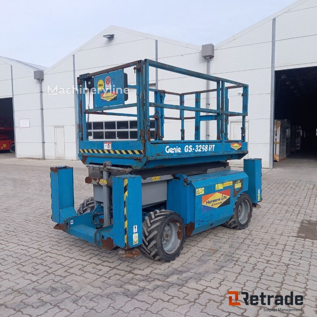 Prodaje se Genie Lift Genie - GS 3268 RT makazastu platformu na aukciji