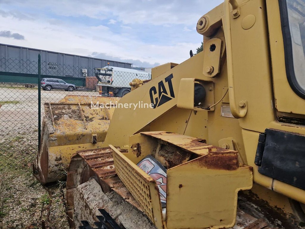 Caterpillar 953 utovarivač guseničar