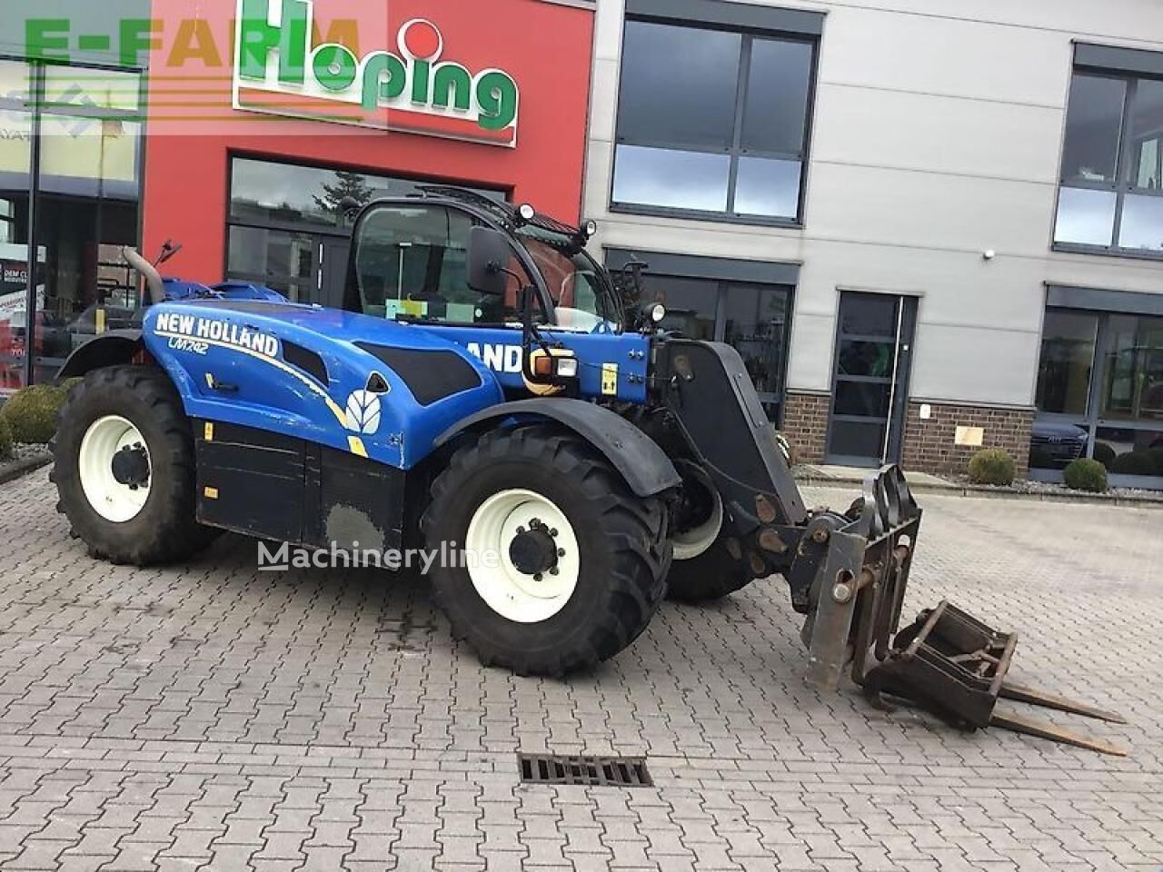 New Holland lm 742 teleskopski prednji utovarivač