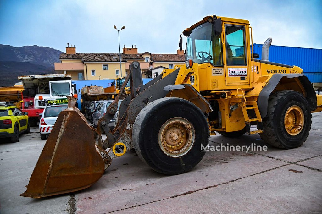 Volvo L110E prednji utovarivač