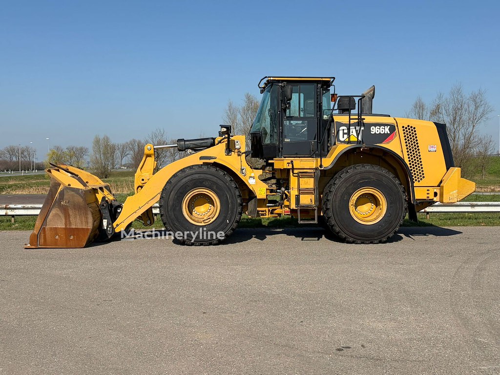 Caterpillar 966K prednji utovarivač