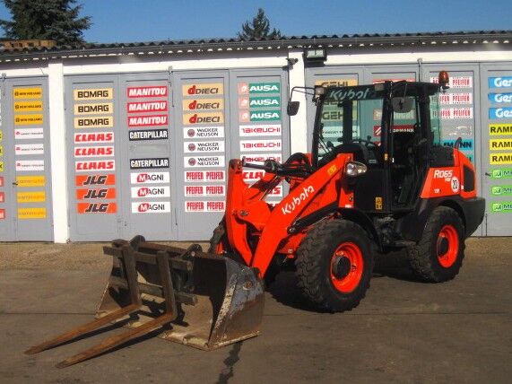 Kubota R065 prednji utovarivač