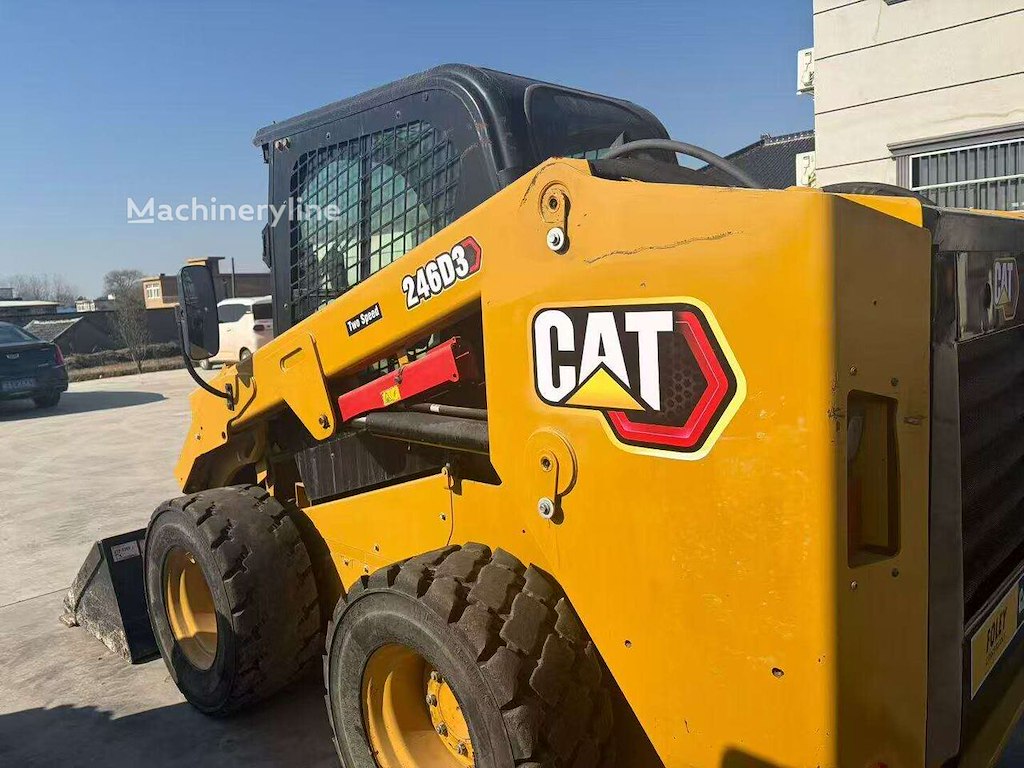 Caterpillar 246D3 mini utovarivač