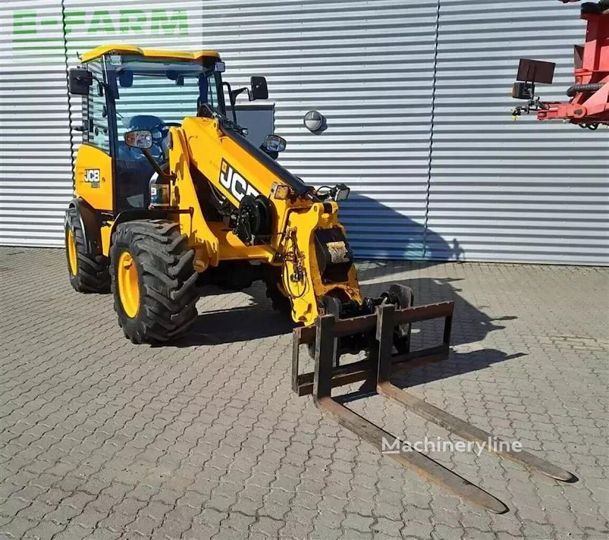 JCB TM180 teleskopski prednji utovarivač