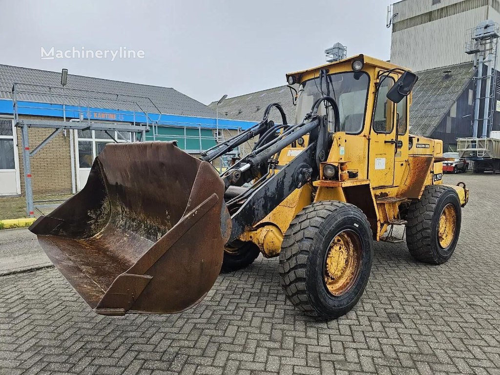 Volvo L50 Volvo L50 Wheel Loader Shovel 4x4 15.5R25 prednji utovarivač