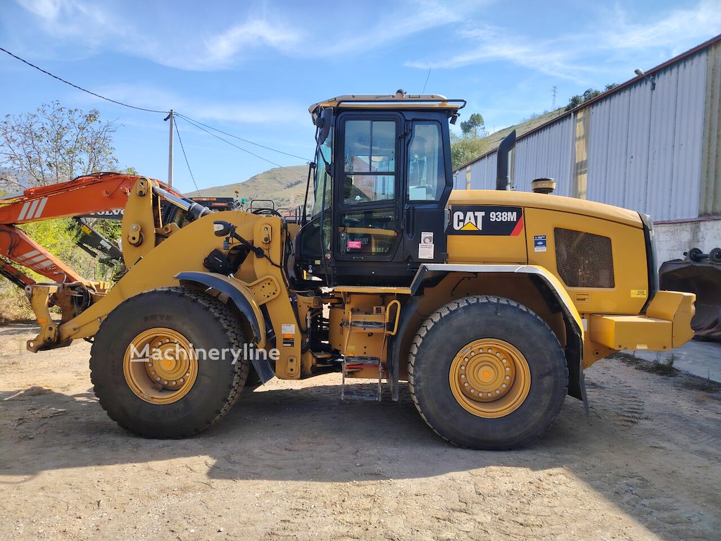 Caterpillar 938M MATRICULADA prednji utovarivač