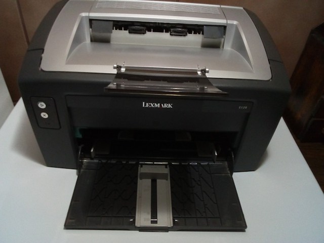 Laserski štampač Lexmark E120N - MREŽNI