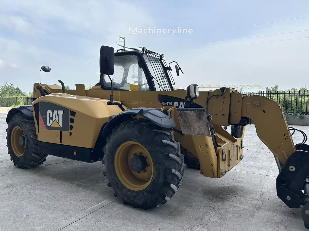 Caterpillar TH414 teleskopski utovarivač