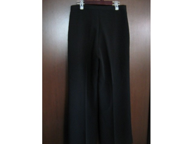CRNE PANTALONE CARINA 48 A 40