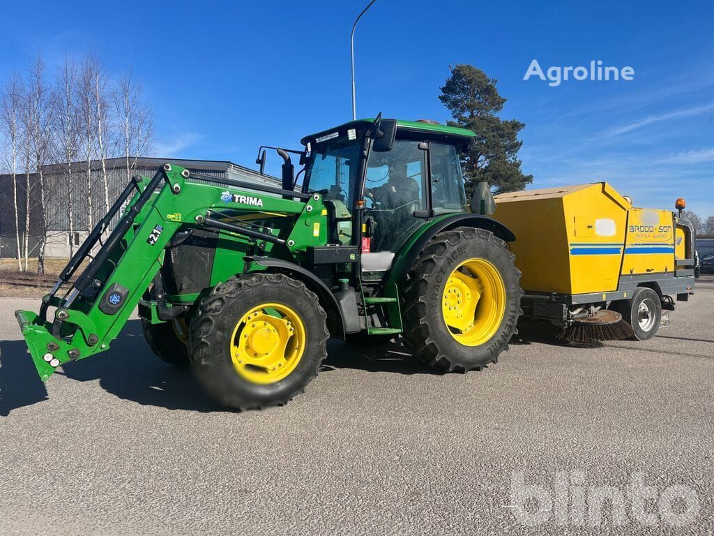 Prodaje se John Deere 5085M traktor točkaš na aukciji