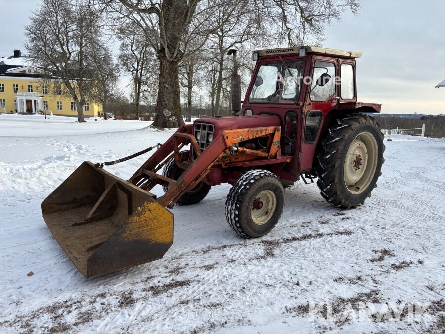 Prodaje se International 454 traktor točkaš na aukciji