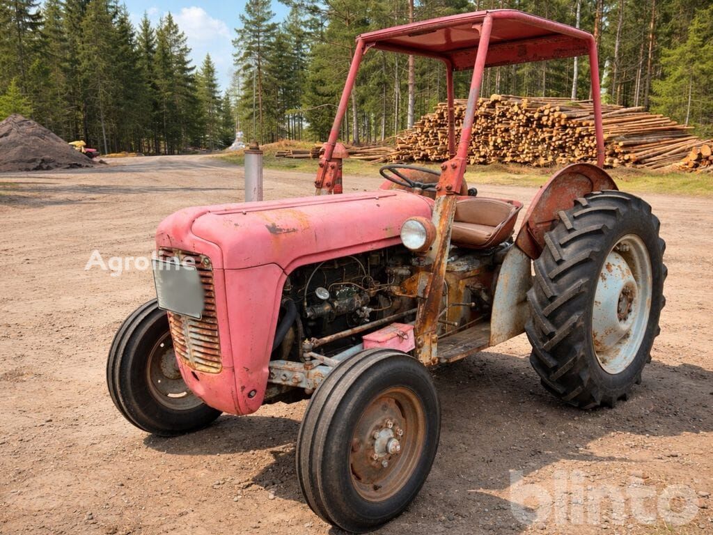 Prodaje se Massey Ferguson FE 35 traktor točkaš na aukciji