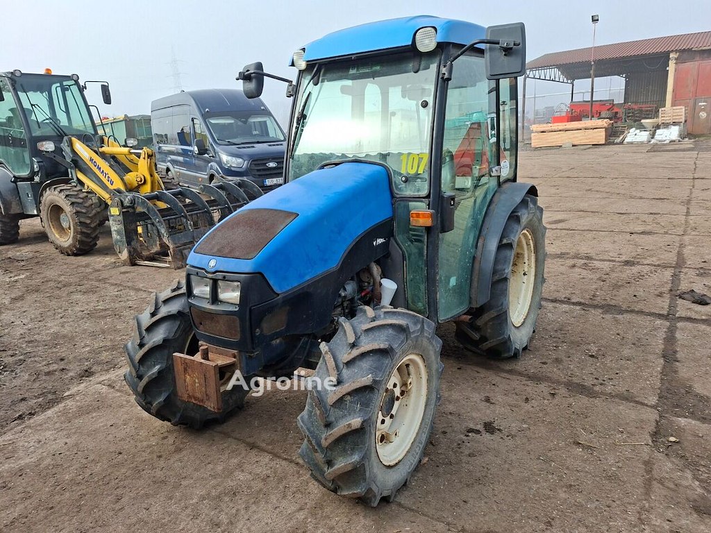 Prodaje se New Holland TCE 50 4X4 traktor točkaš na aukciji