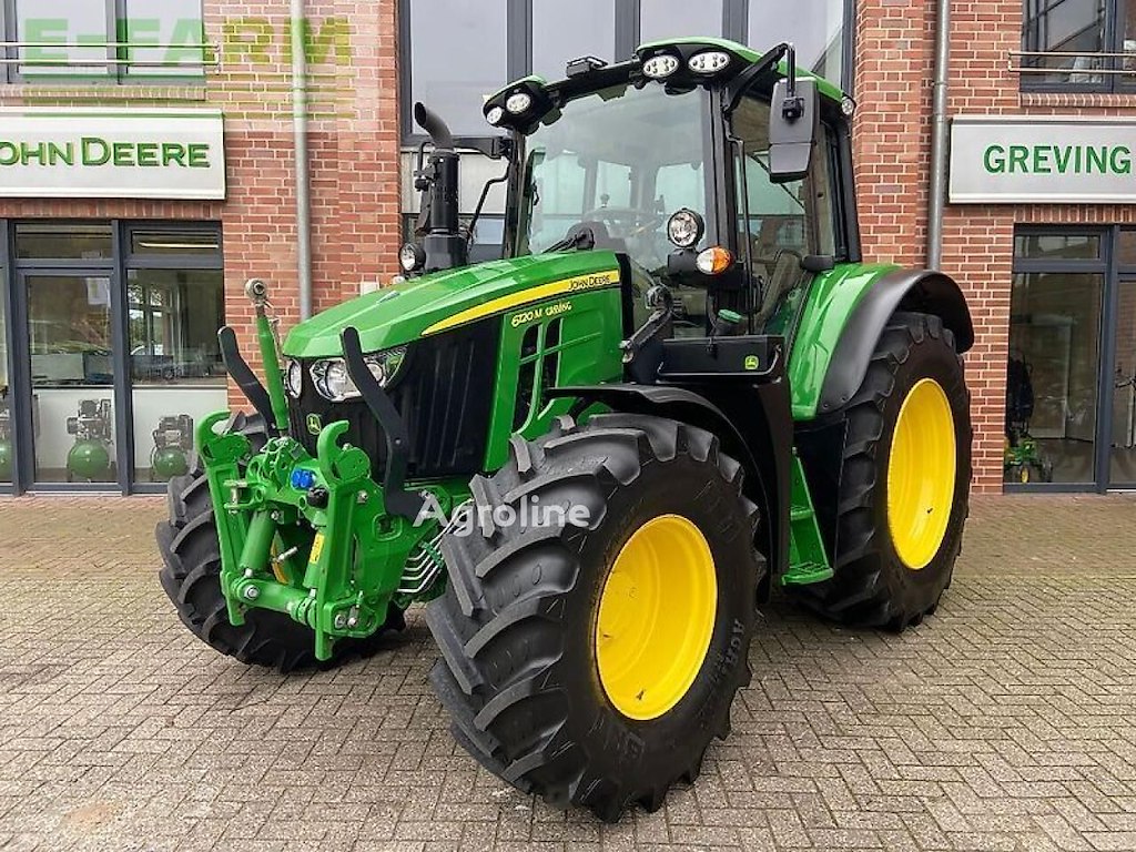 John Deere 6120M traktor točkaš