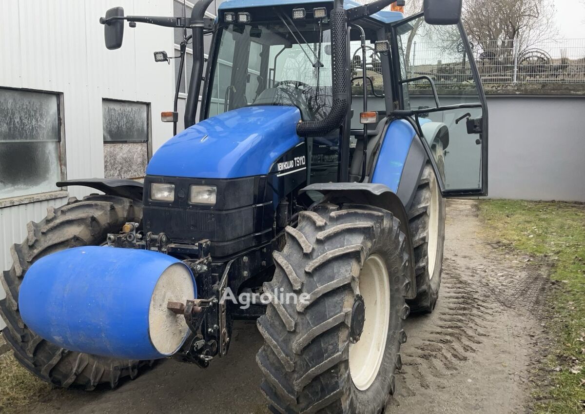New Holland TS 110 traktor točkaš