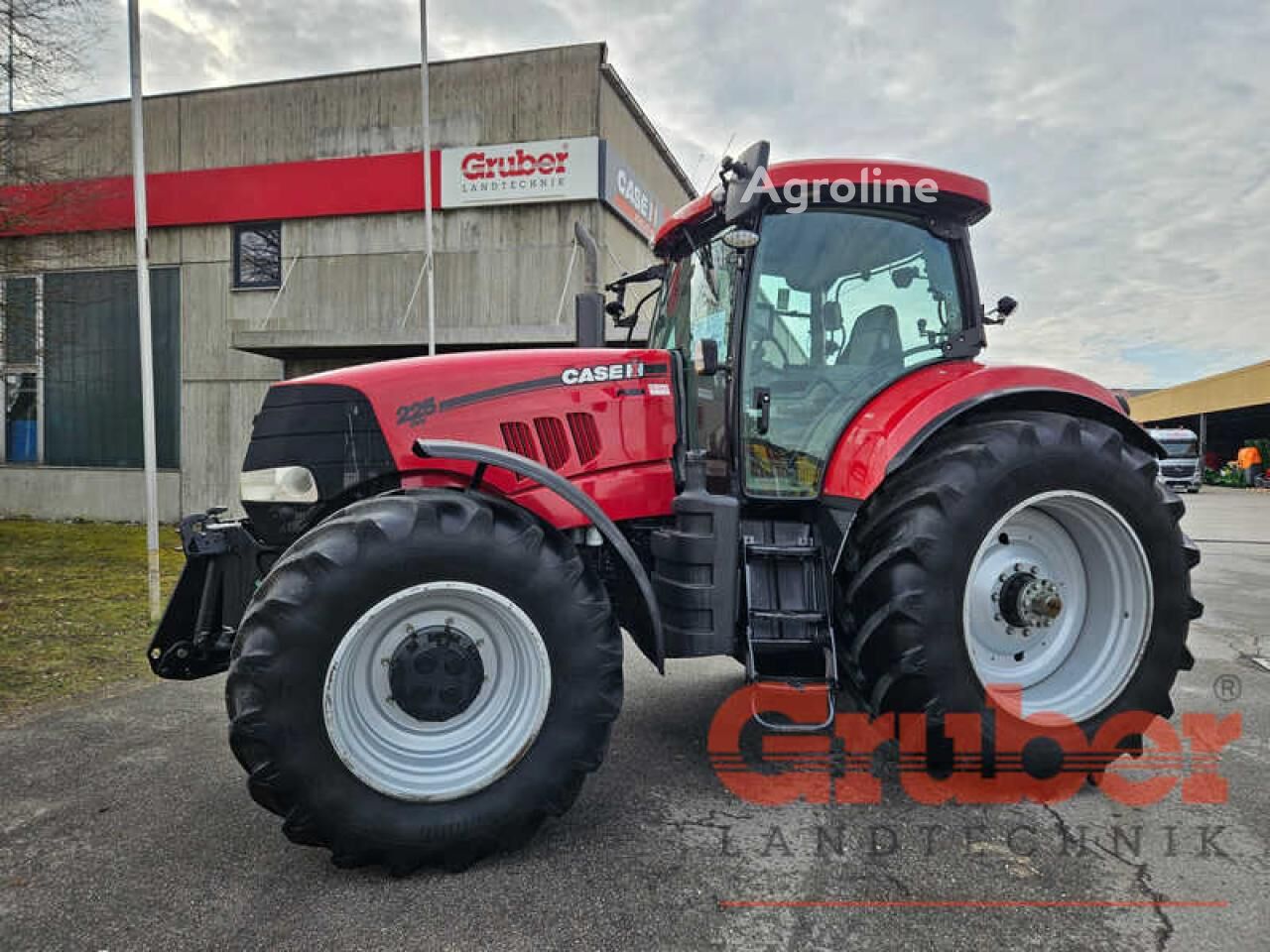 Case IH Puma CVX 225 Allrad traktor točkaš