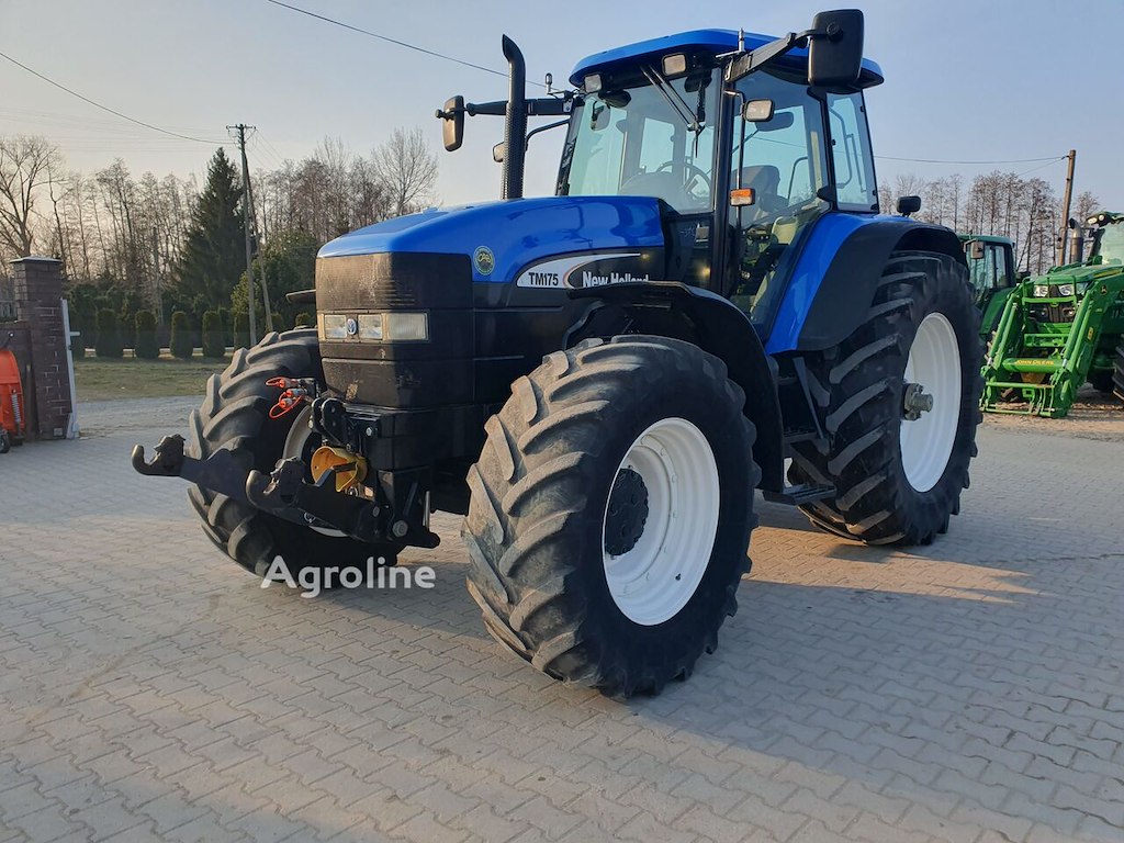 New Holland TM 175 traktor točkaš