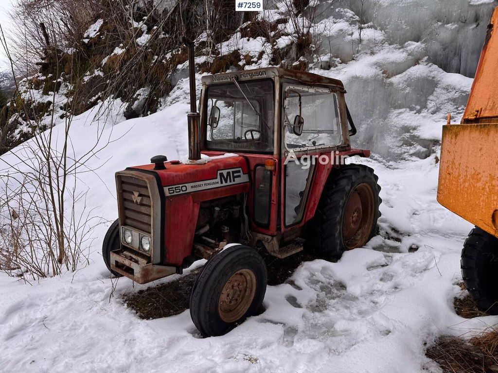 Massey Ferguson 550 traktor točkaš
